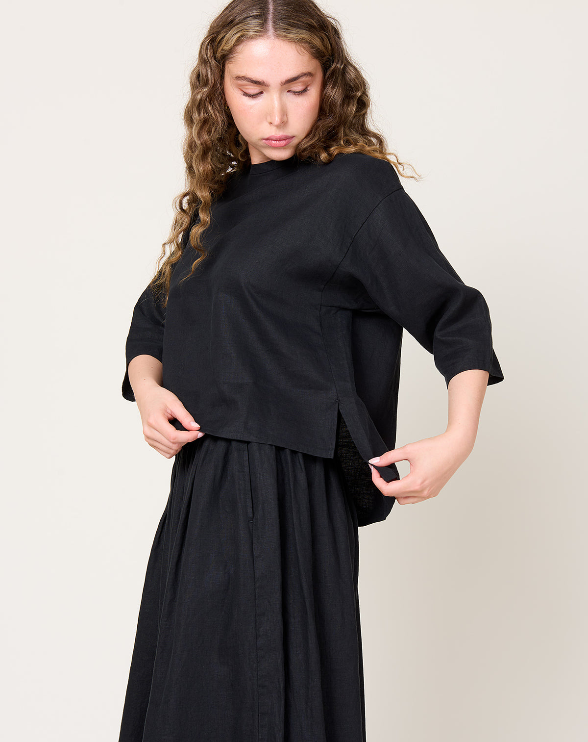 Color Linen Pullover Blouse in Black | Ichi Antiquités | Covet + Lou | Covet + Lou